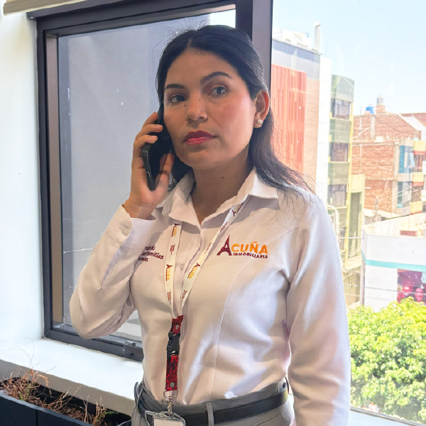 Cynthia M. Tinoco Moreno - Acuña Inmobiliaria